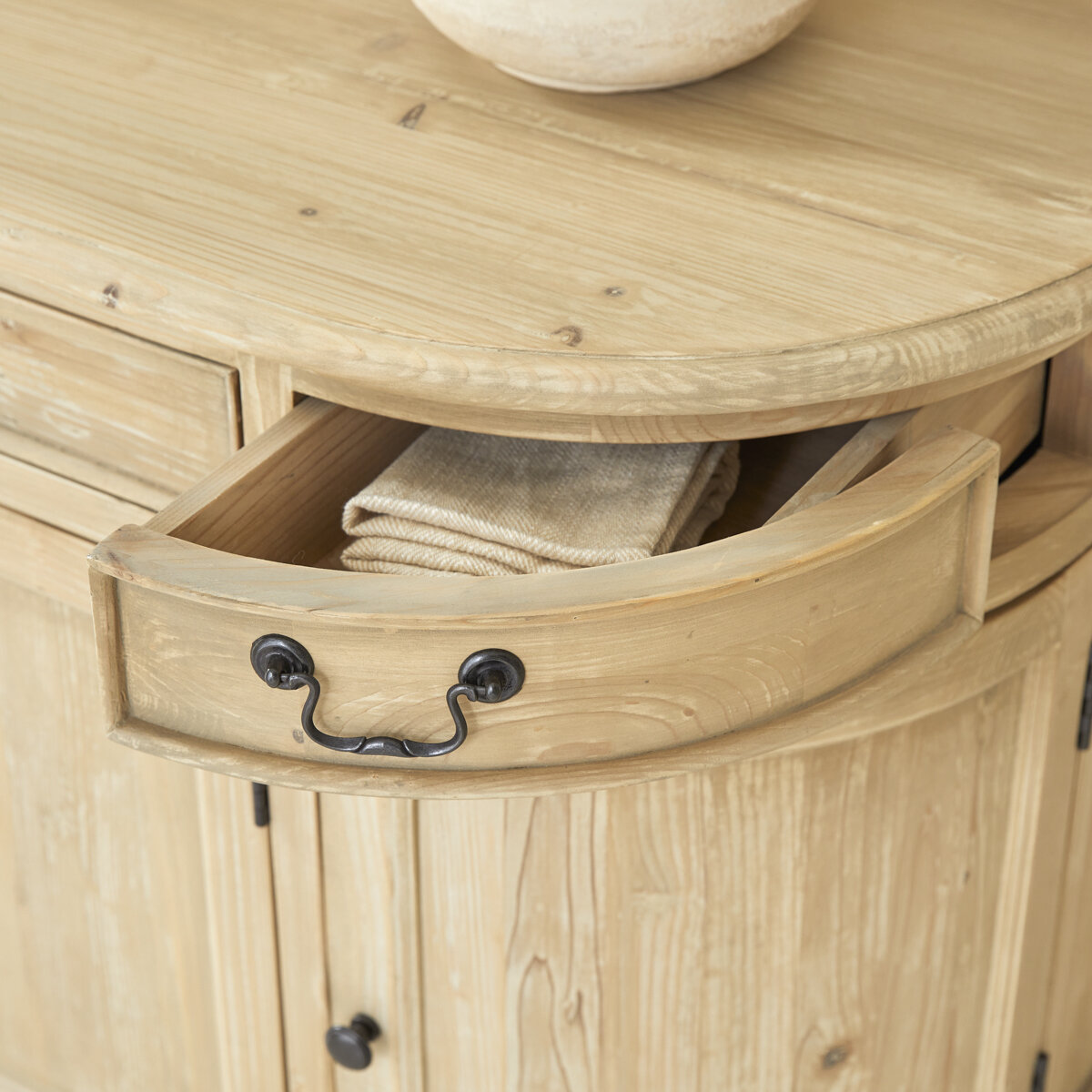 Anrichte aus recyceltem Pinienholz 225 cm – Schrankmöbel fürs Esszimmer ...