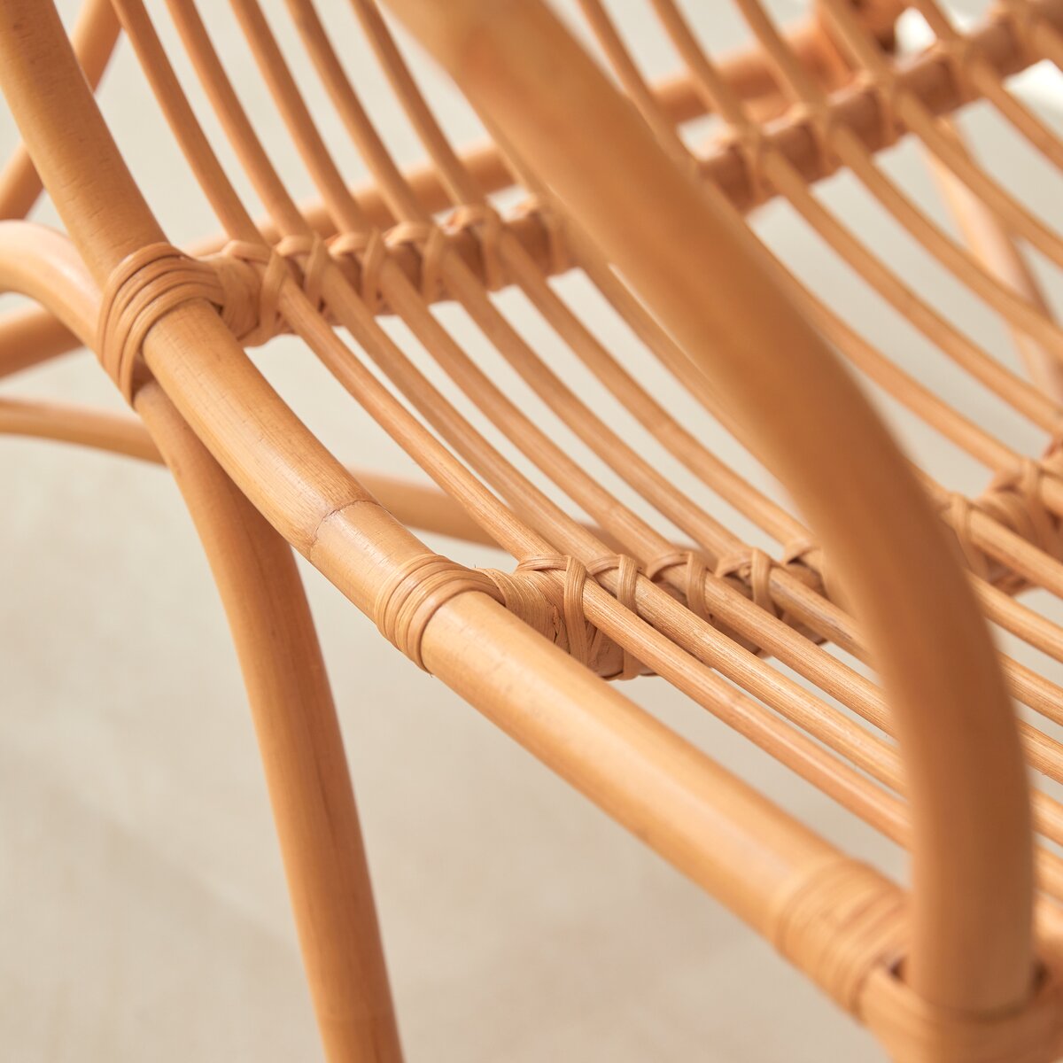 Assise en rotin naturel - Chaise à accoudoirs pour le salon - Tikamoon