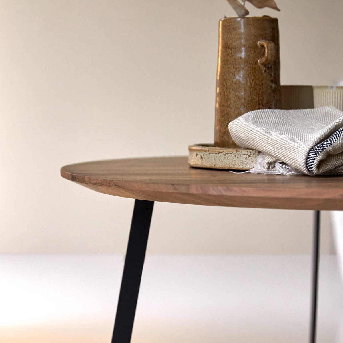 Temis Salontafel van massief acacia - Woonkamermeubels - Tikamoon