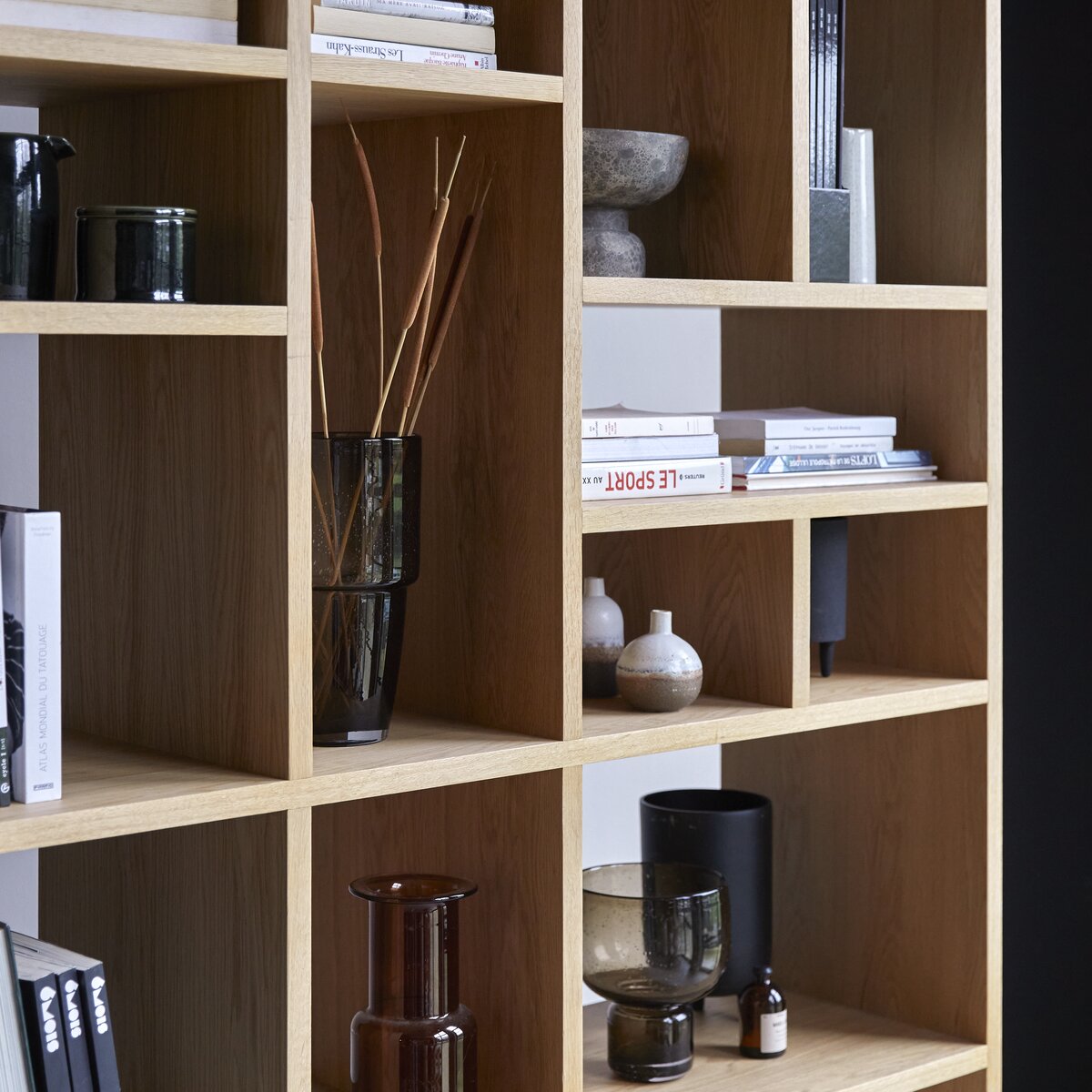 Oak high Bookcase - Living room / Bookcases - Tikamoon