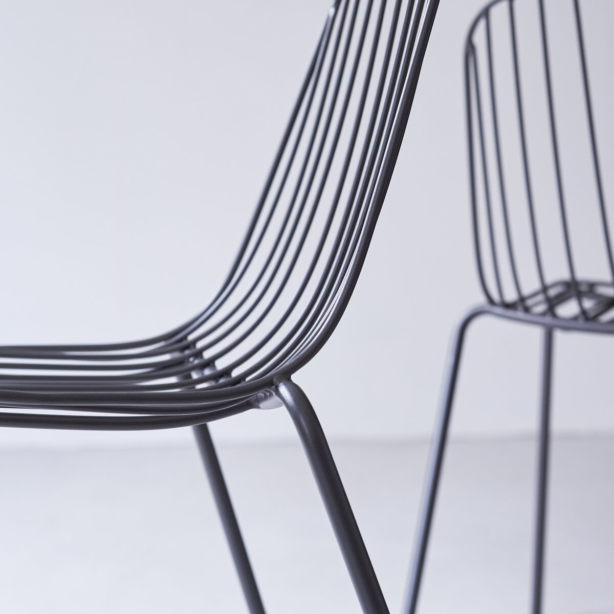 Dark grey metal chair - Sale of dark grey living room seating at Tikamoon