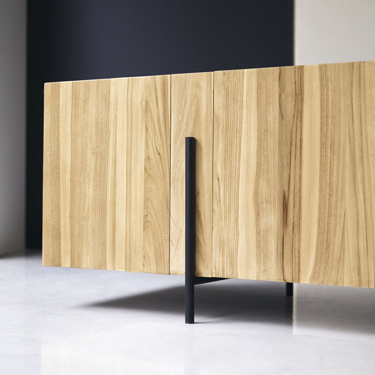 Low teak sideboard 165 cm - Living room storage furniture - Tikamoon