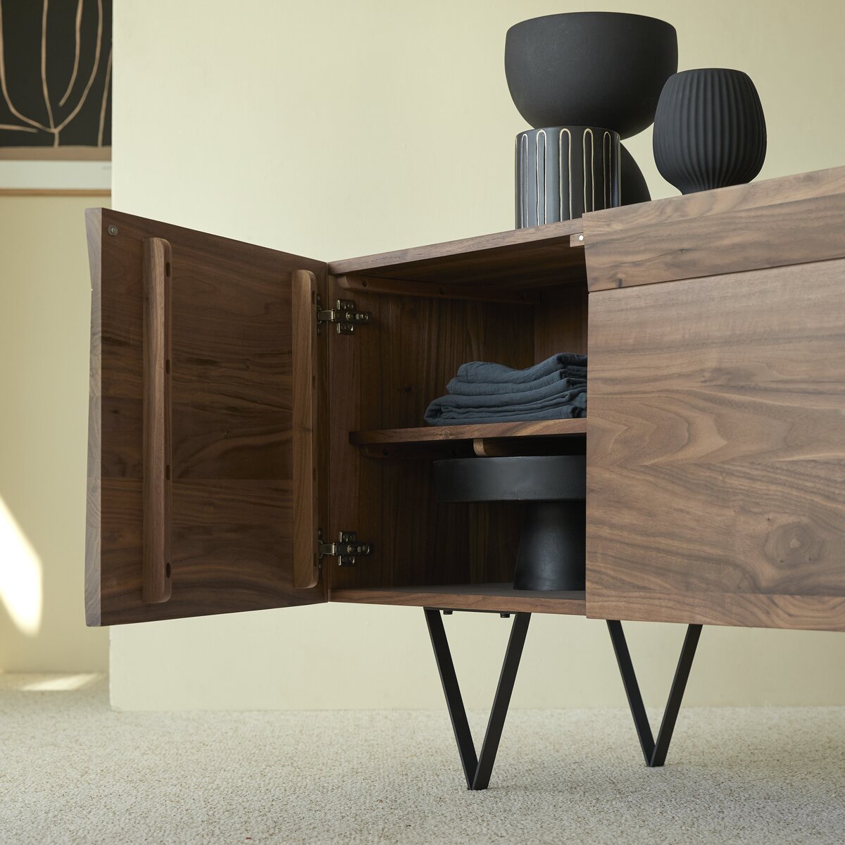 Metric Massief notenhouten buffet 175 cm - Opbergmeubel voor de ...