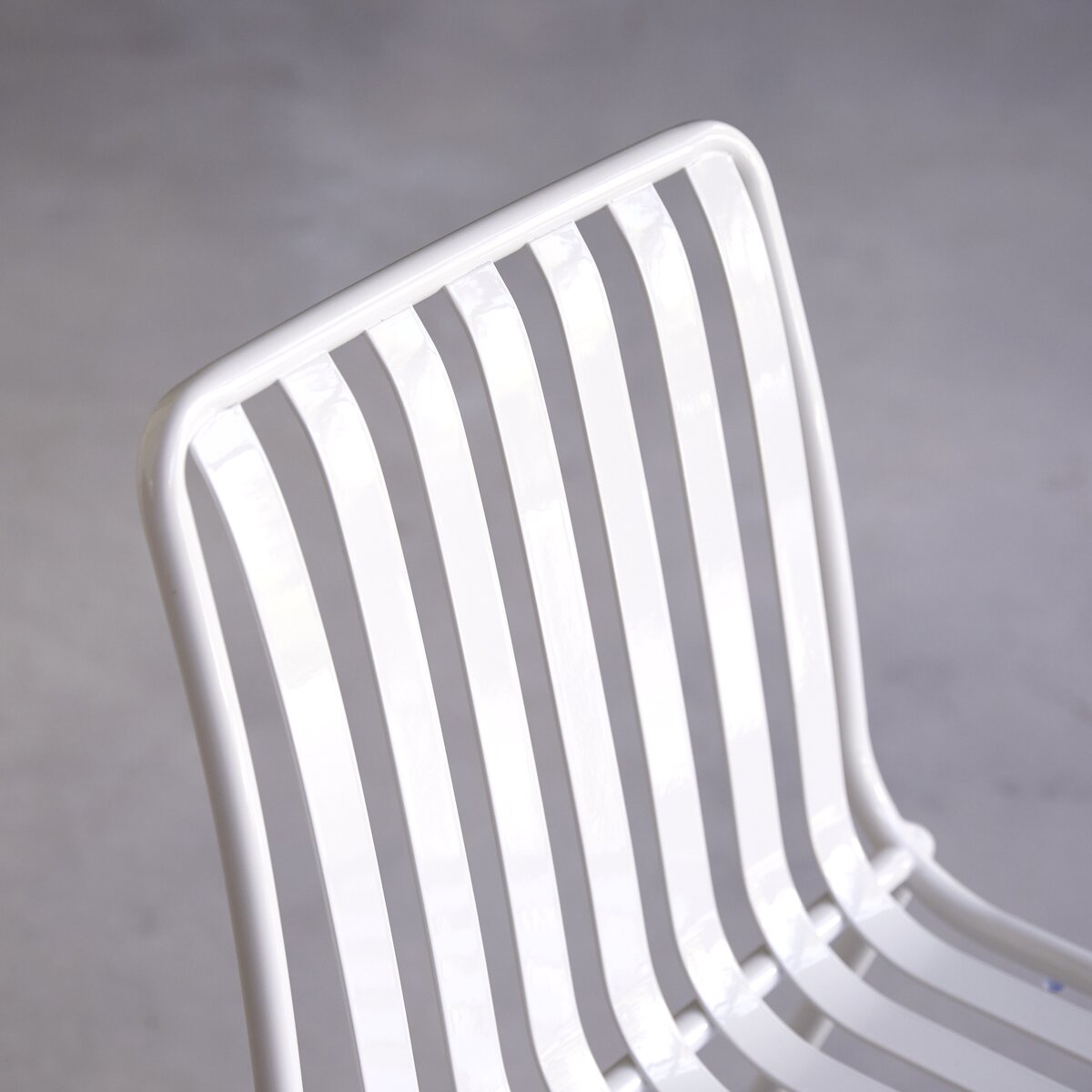 White metal dining chair - Dining room furniture - Tikamoon