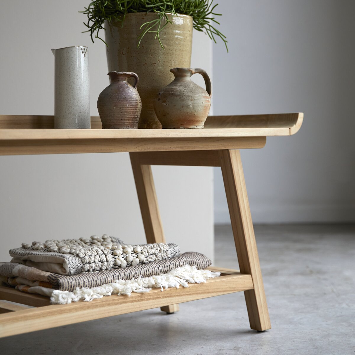 Teak low console table 110 - Wood furniture for the living room - Tikamoon