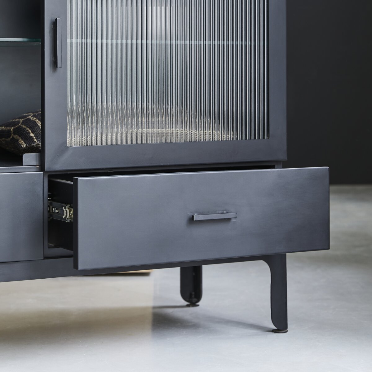 Metal and glass low display cabinet - Storage furniture - Tikamoon