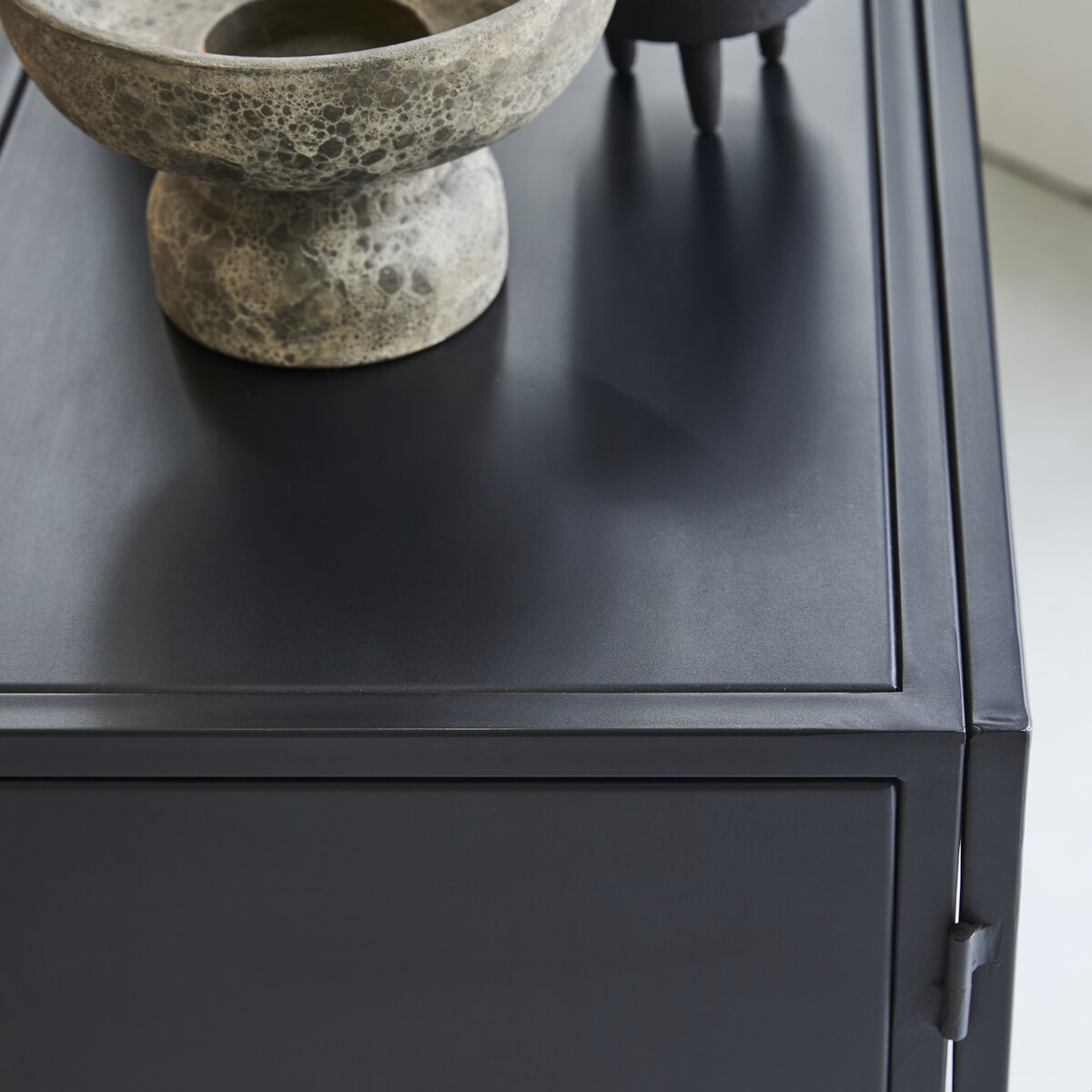 Metal and glass low display cabinet - Storage furniture - Tikamoon