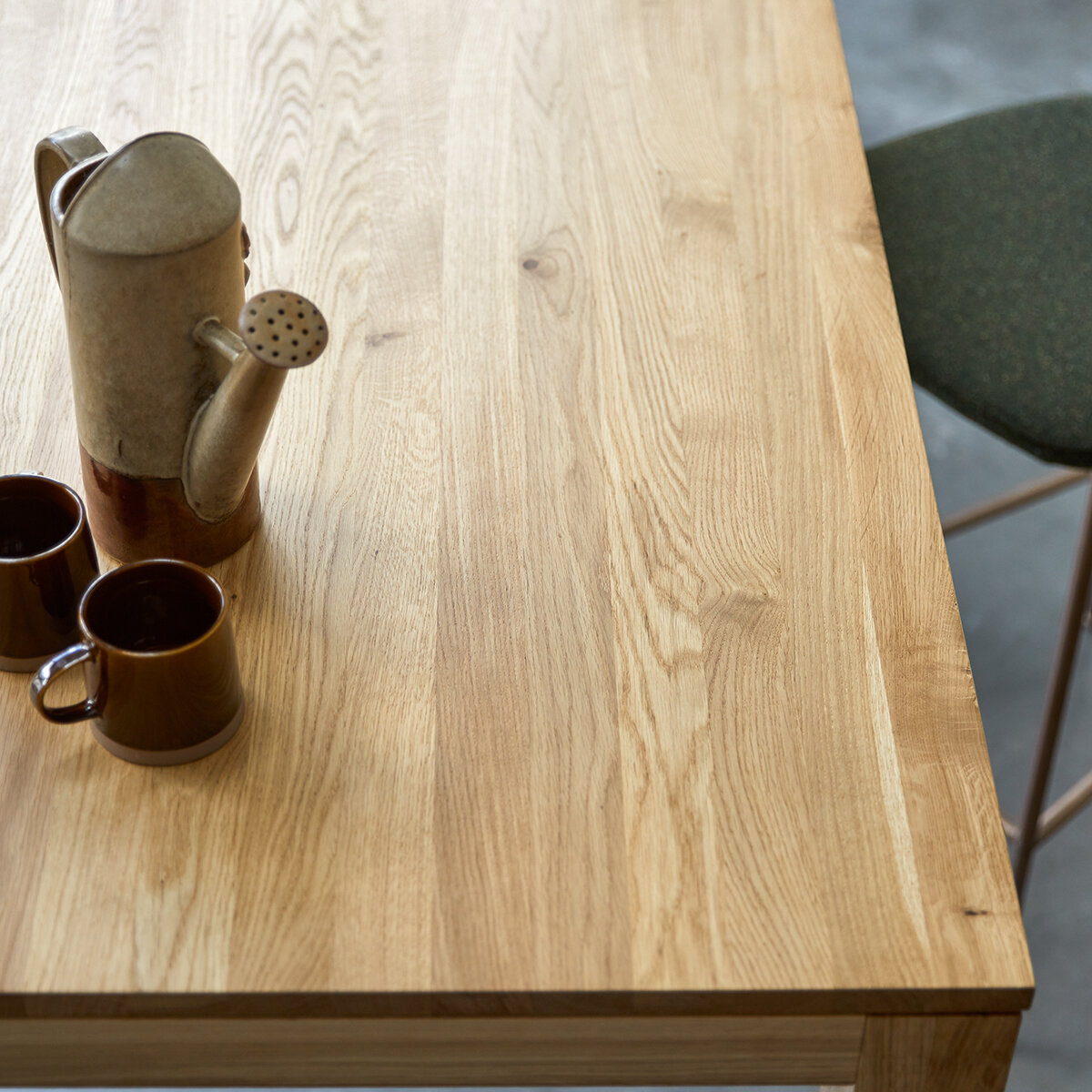 150 x 75 cm bar table in oak – Living-room furniture – Tikamoon