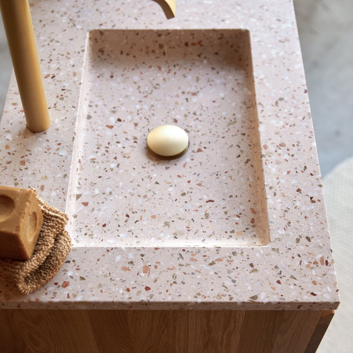 Oak vanity unit pink 120 cm Nova - Bathroom furniture - Tikamoon