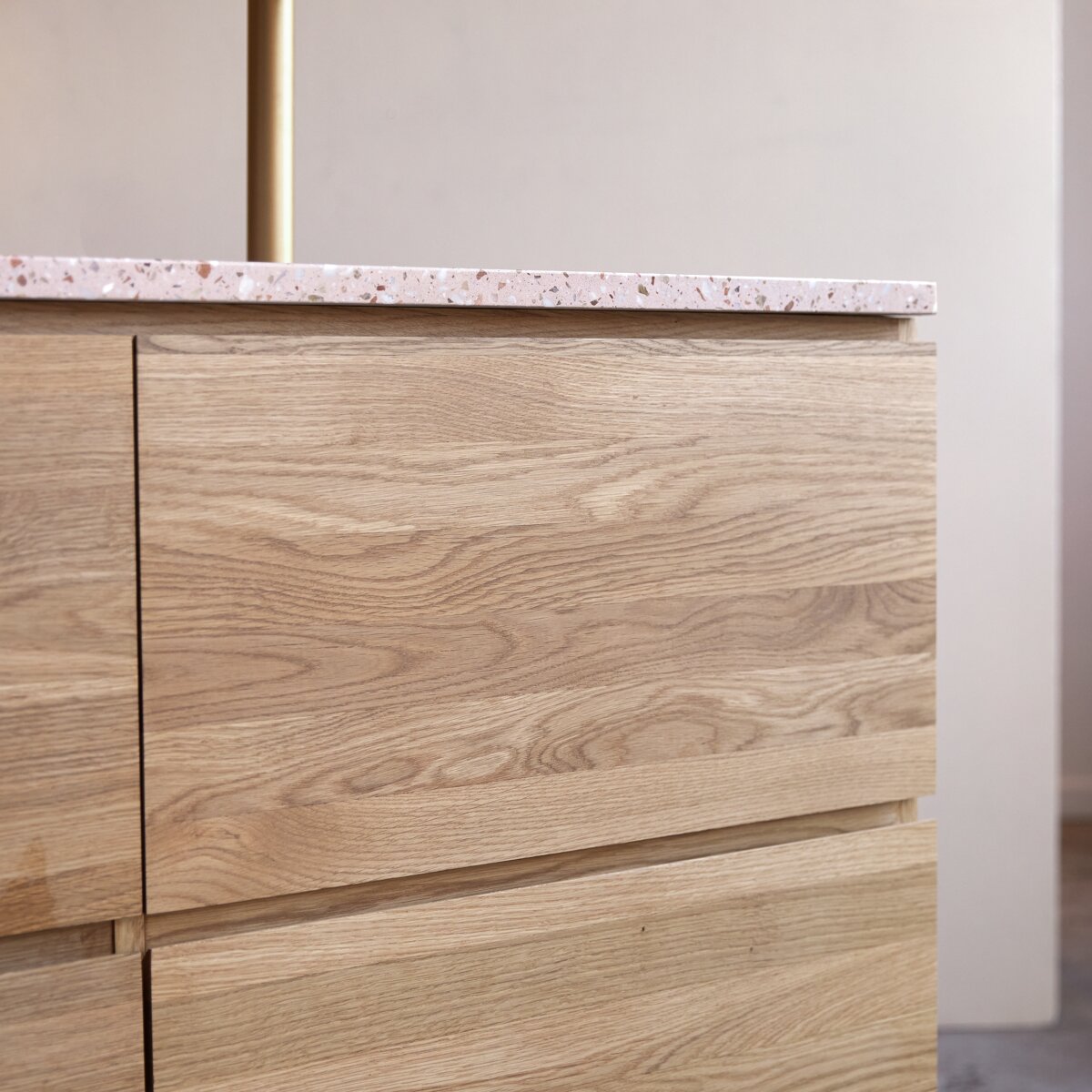 Mueble de lavabo de roble y terrazo premium rosa 120 cm Nova- Muebles ...