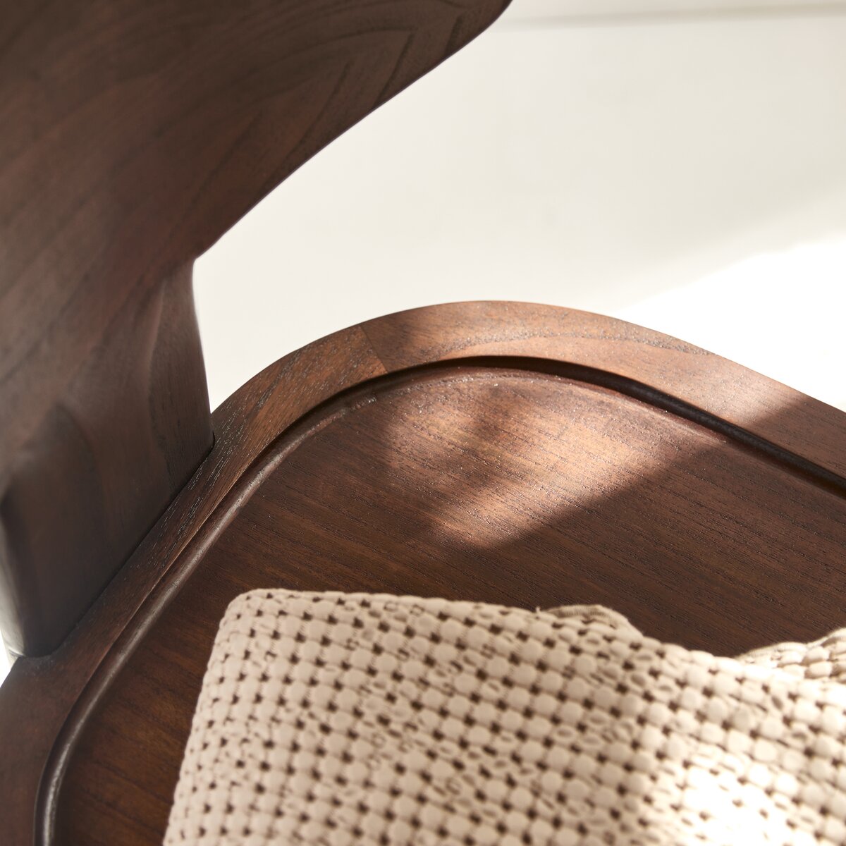 Solid mindi wood chair - Dining room chairs - Tikamoon