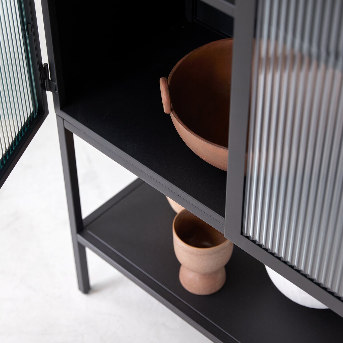 Metal display cabinet 170 cm - Dining room storage furniture - Tikamoon