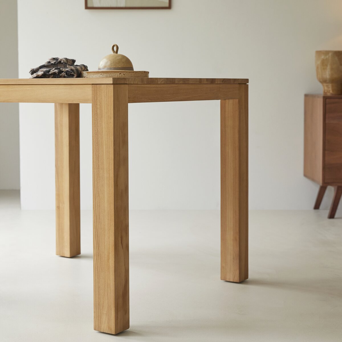 Table salle à manger en teck 90 x 90 cm - Mobilier séjour - Tikamoon