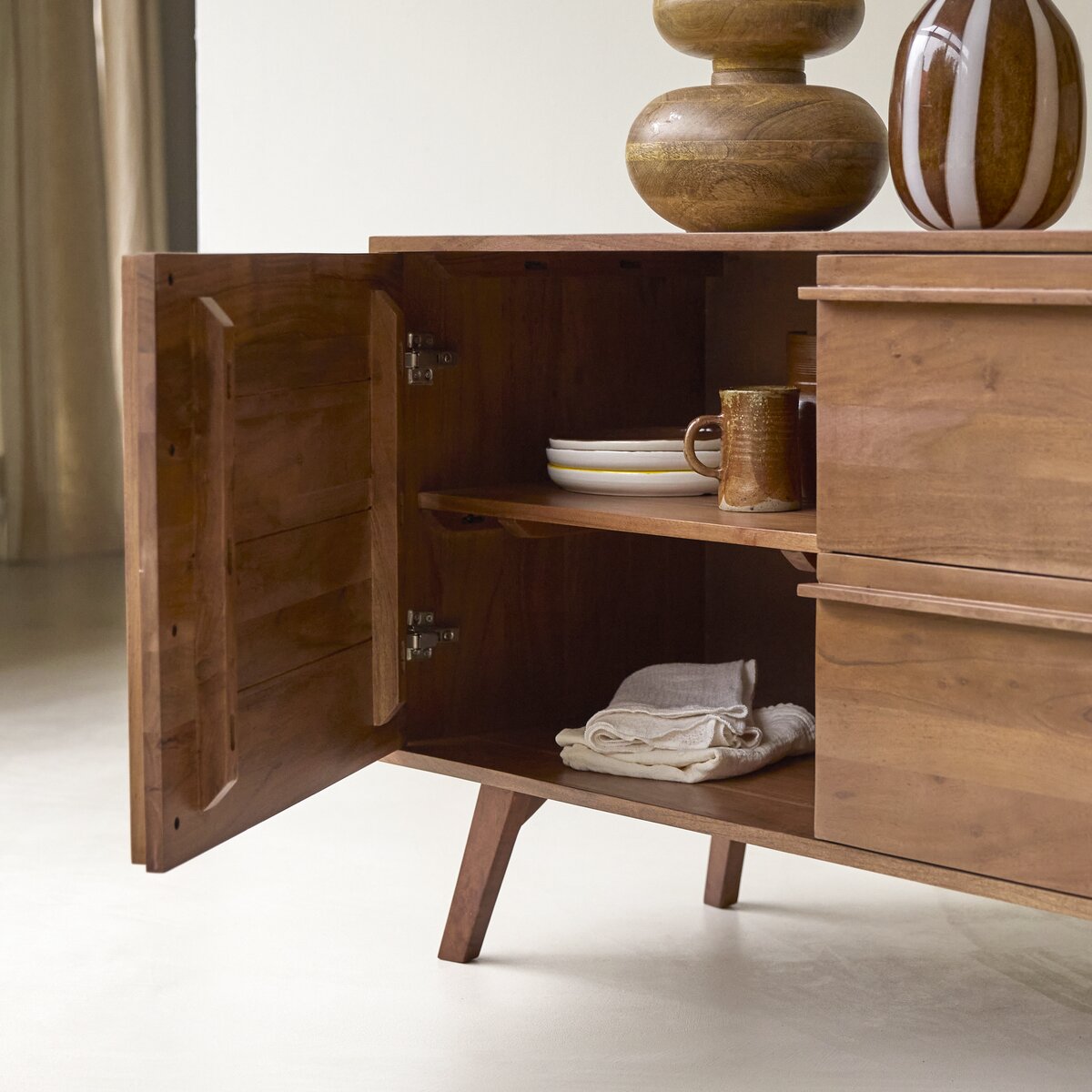 Buffet en acacia 175 cm - Mobilier de rangement séjour - Tikamoon