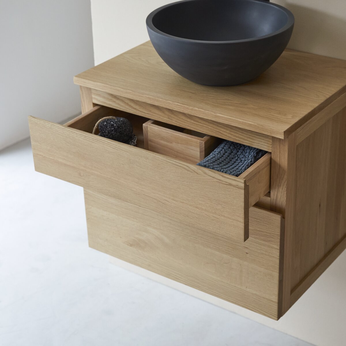 Wall-mounted oak vanity unit 60 cm - Bathroom - Tikamoon