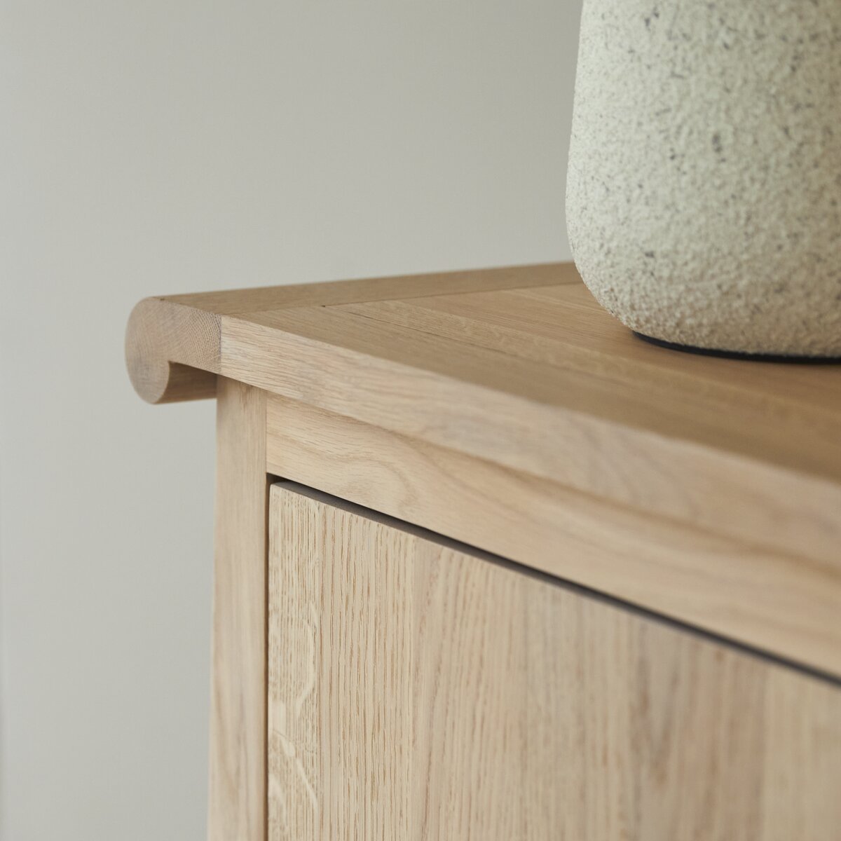 Buffet en chêne massif 180 cm - Rangements pour le séjour - Tikamoon